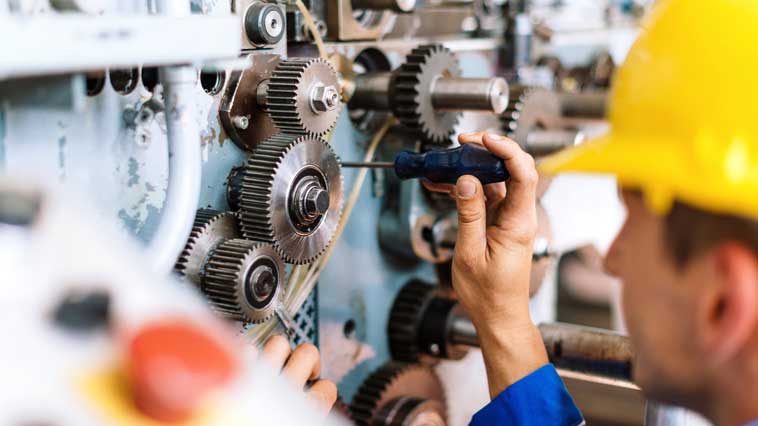 A Guide On Why Should You Become An Industrial Machinery Mechanic